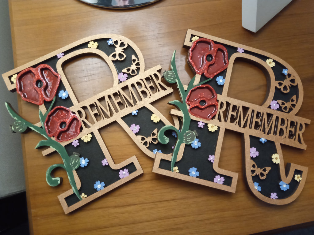 SL041 - Poppy Themed Split Layered Personalised Letter – Olifantjie