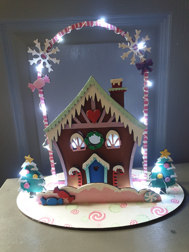 SJ222 - MDF Sarah Jane Large Gingerbread Christmas Freestanding House ...