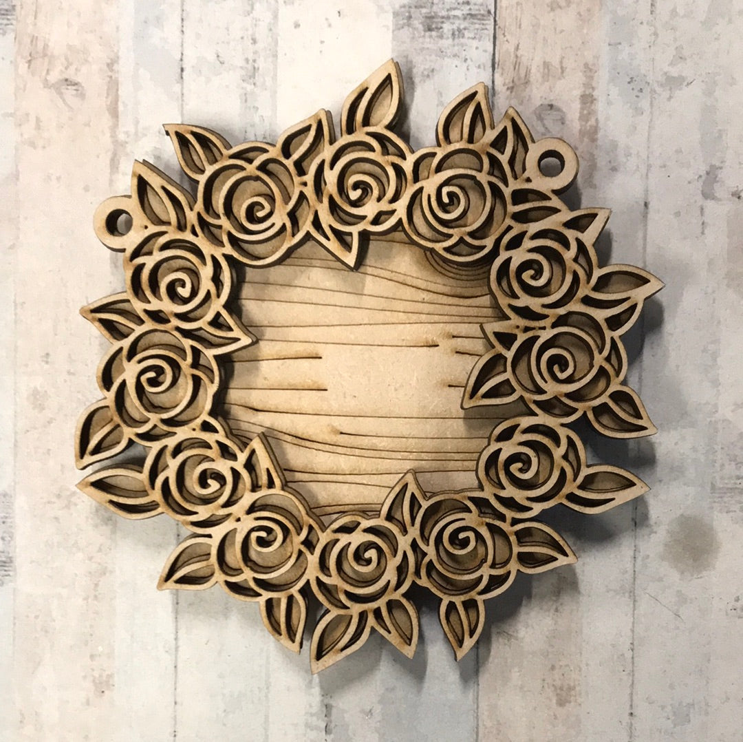 OL2757 - MDF Rose doodle Wreath Bauble hanging with backing – Olifantjie