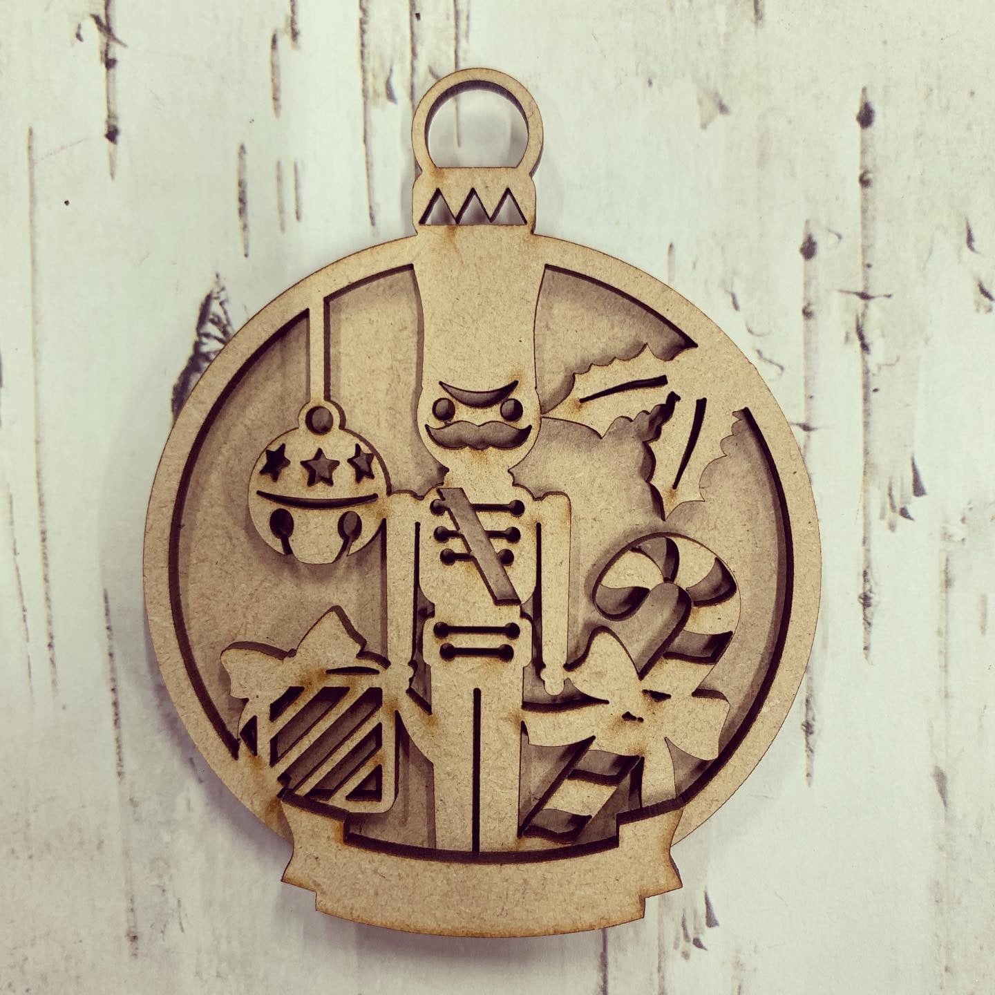 BD001 - Nutcracker Christmas Bauble - with banner – Olifantjie